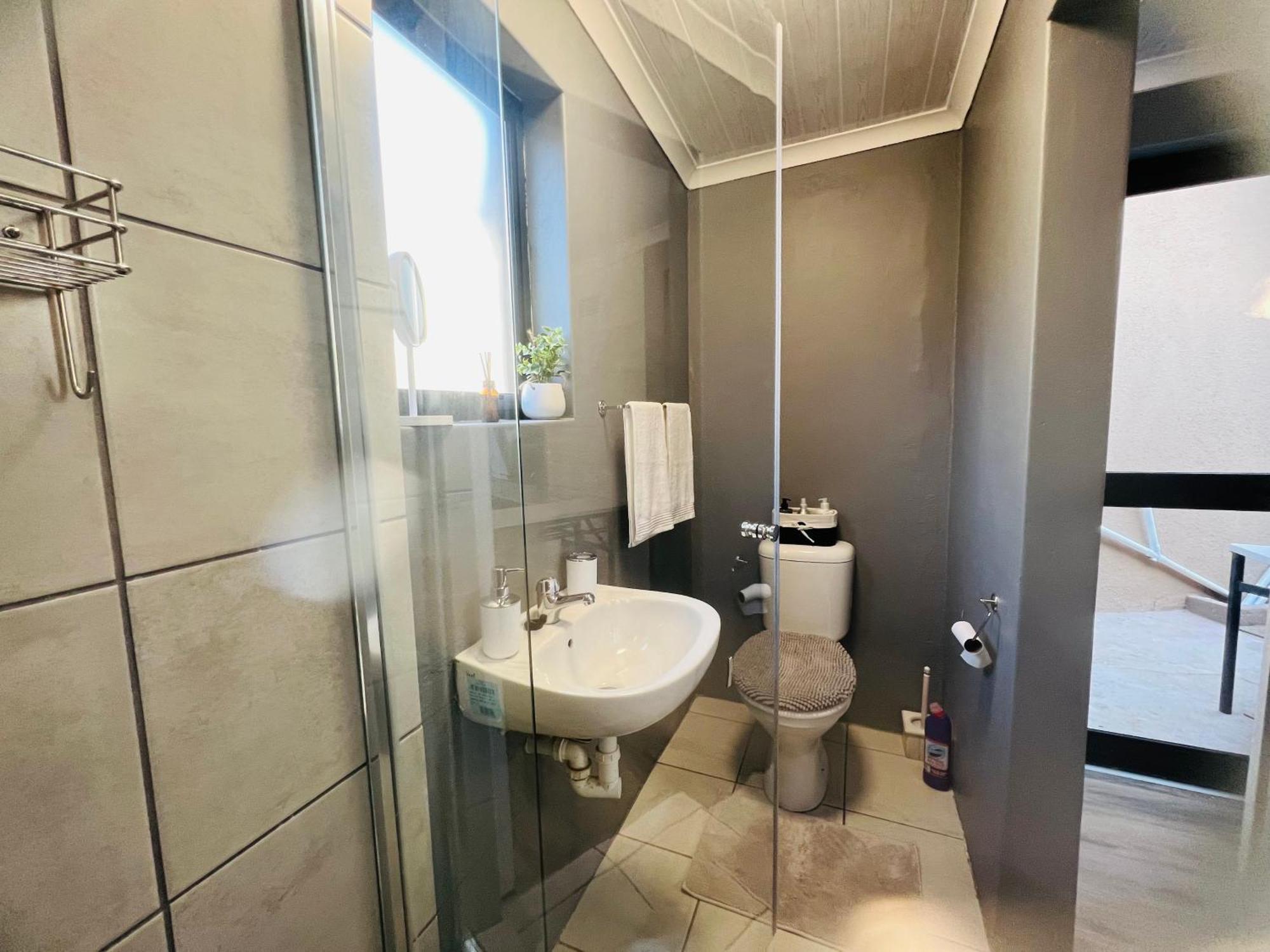 ≡ THE CHARMING PLACE ≡ South Africa ≡ Updated Rates